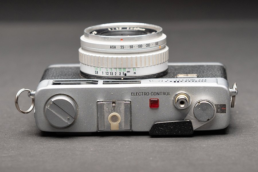 Vintage Minolta Cameras – The Hawk's Nest